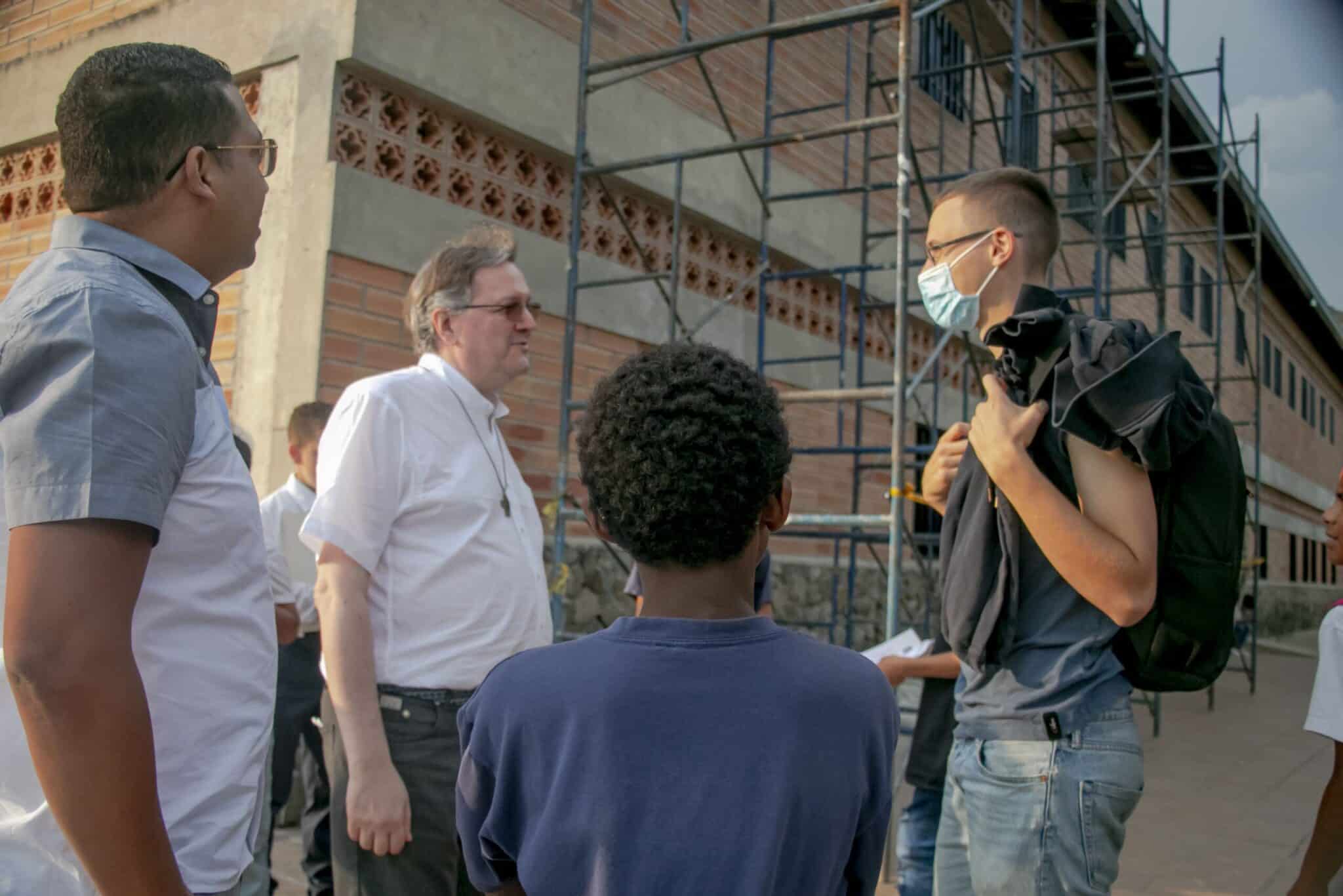 Visita P. Miguel a Ciudad Don Bosco - Salesianos de Don Bosco