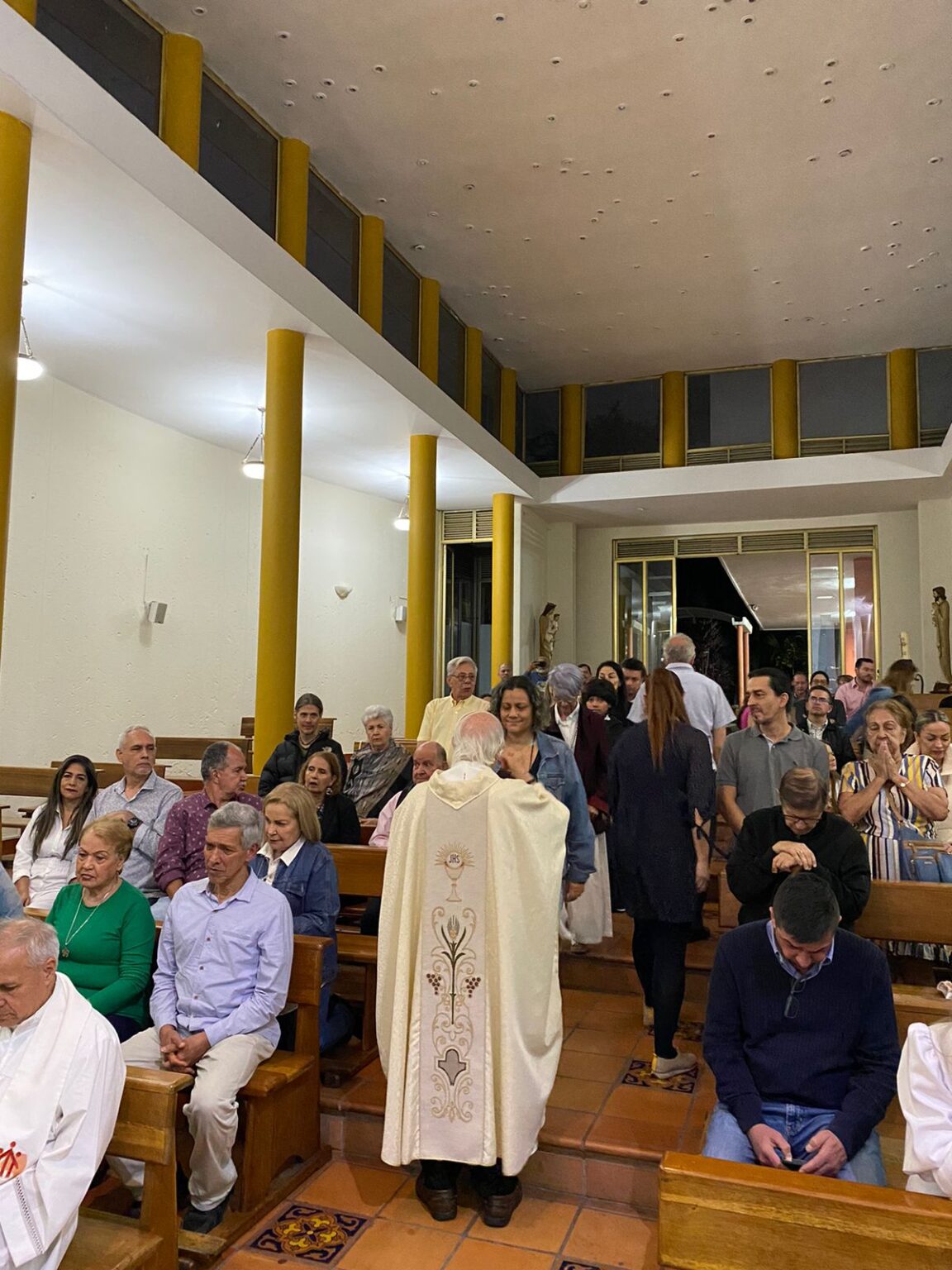 Bodas de Oro Sacerdotales Padre Mario Restrepo, SDB - Salesianos de Don ...