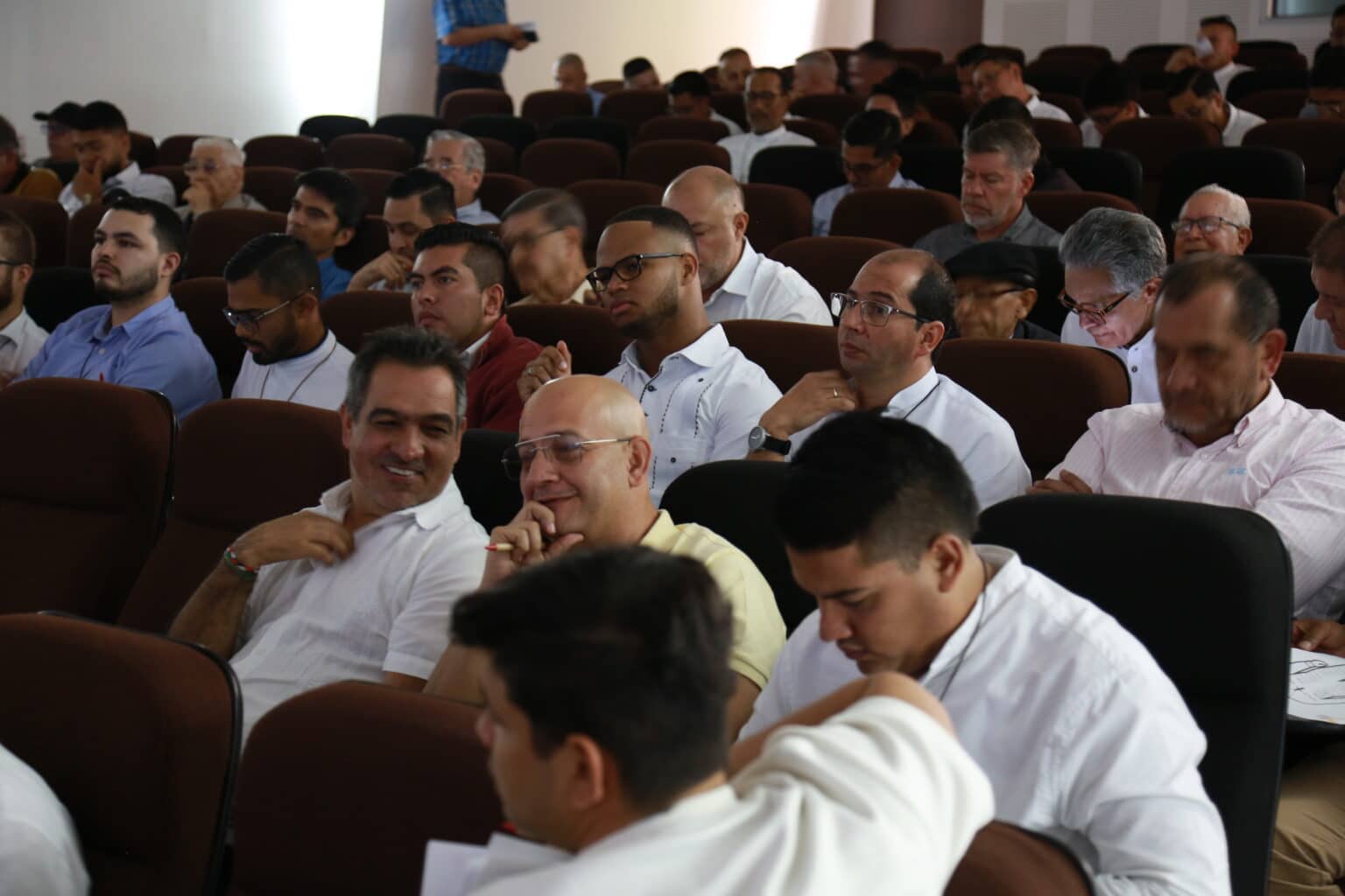 “Libres, entregados y confiados”: Asamblea de Hermanos al estilo de Don ...
